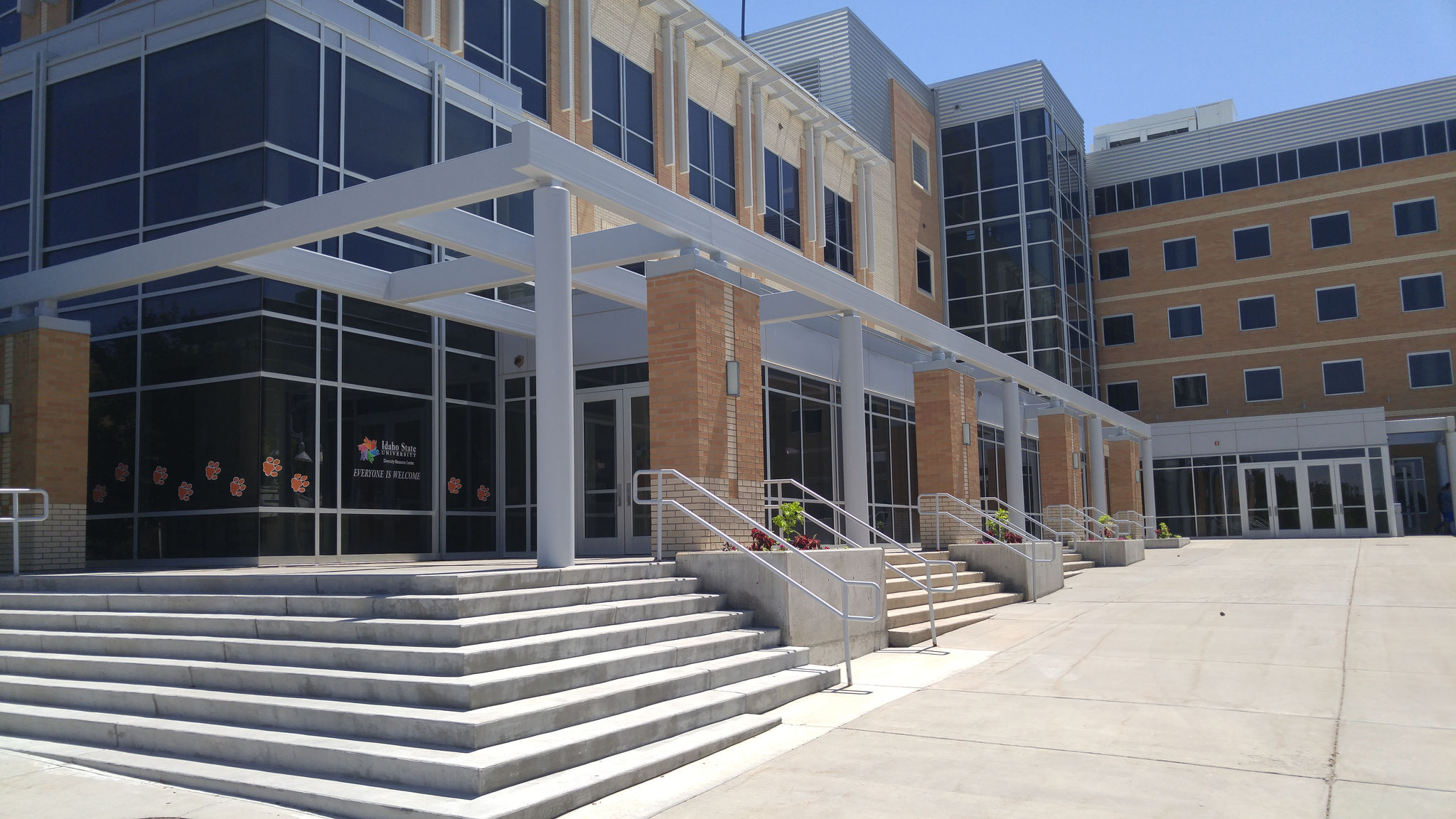 Manage master key systems, door hardware, and keys in an easier and all ...